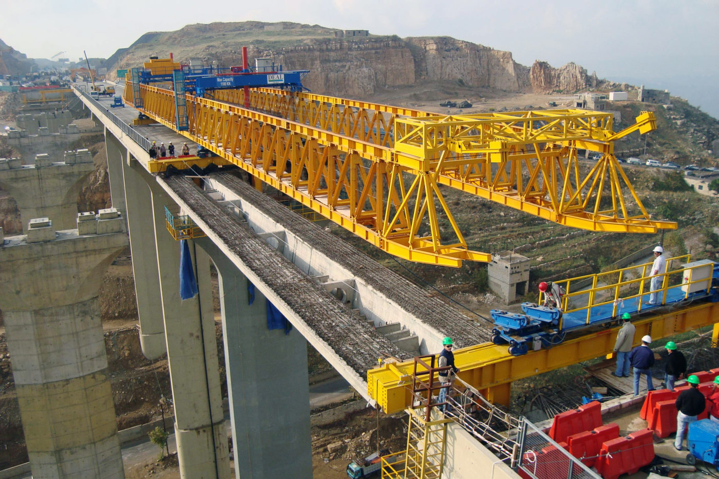 Demolition, Repair, and Reconstruction of Mudeirej Bridge - Contrack Watts