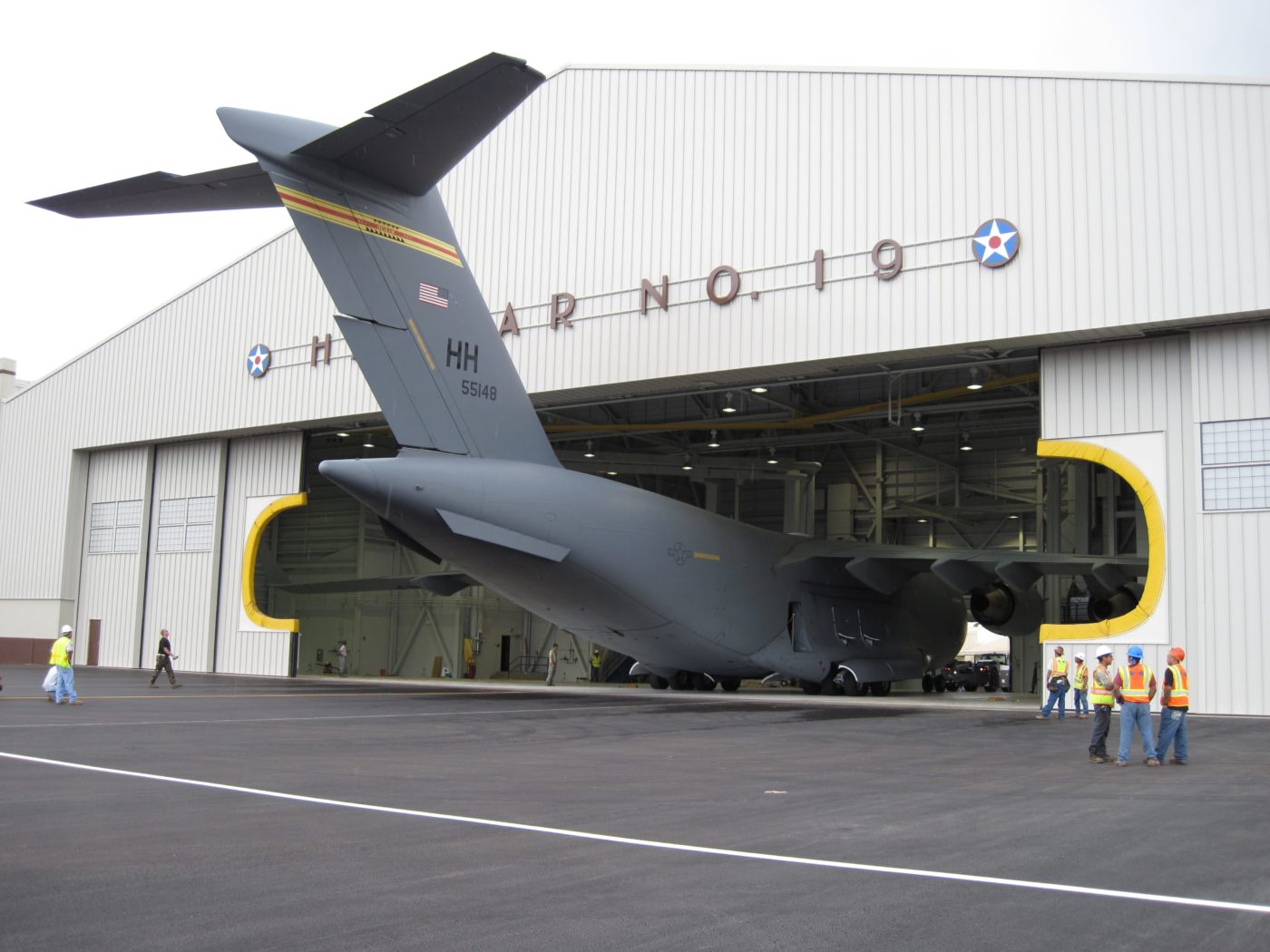 C-17 Fuel Cell Nose Dock Hangar - Contrack Watts